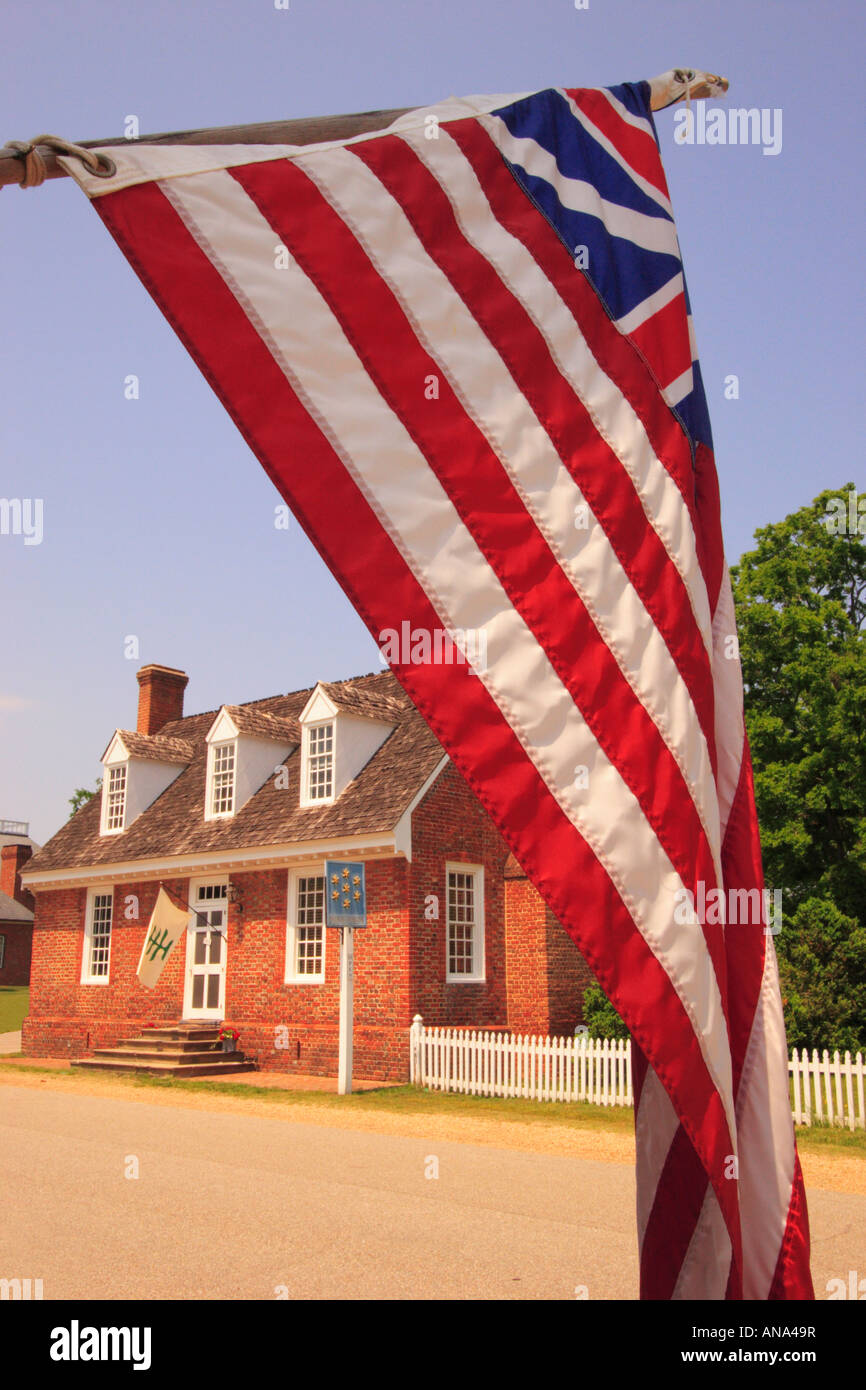 Early American flag, Yorktown, Virginia, USA Stock Photo - Alamy