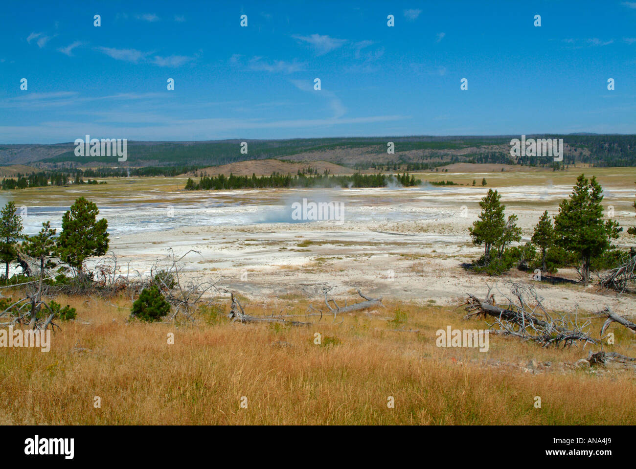 Volcanic tableland yellowstone national park hi-res stock photography ...