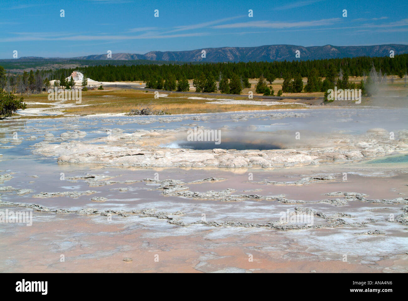 Volcanic tableland yellowstone national park hi-res stock photography ...
