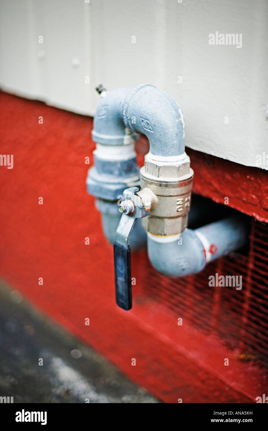 Gas main tap hi-res stock photography and images - Alamy
