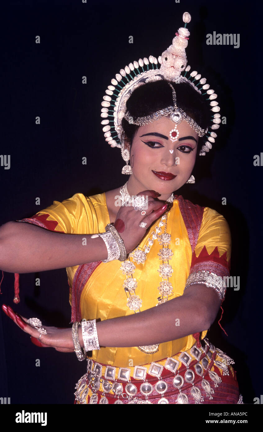 ODISSI A TRADITIONAL DANCEFORM OF ORISSA Stock Photo - Alamy