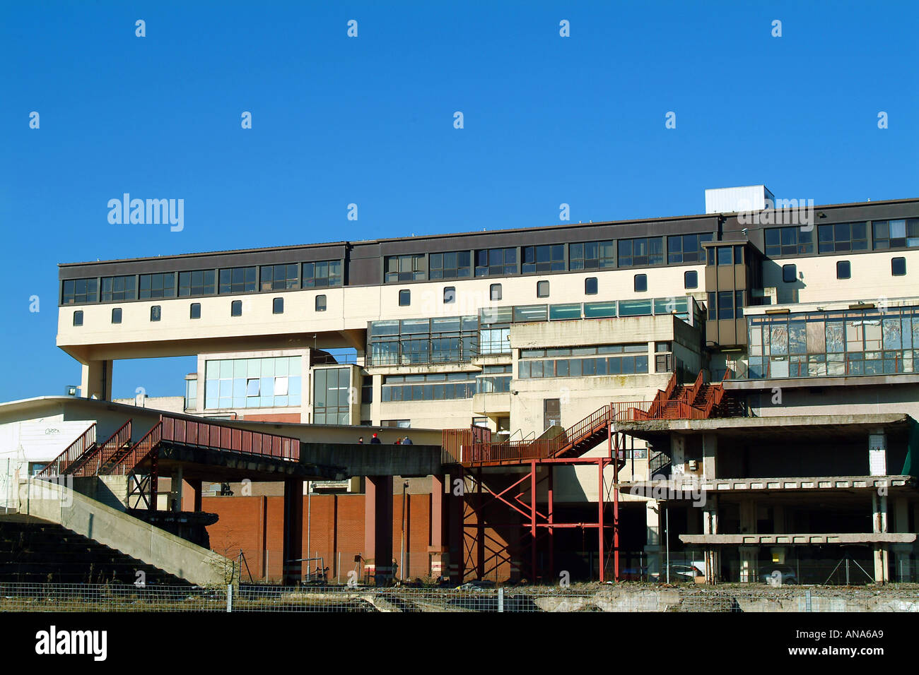 Cumbernauld town centre hi-res stock photography and images - Alamy
