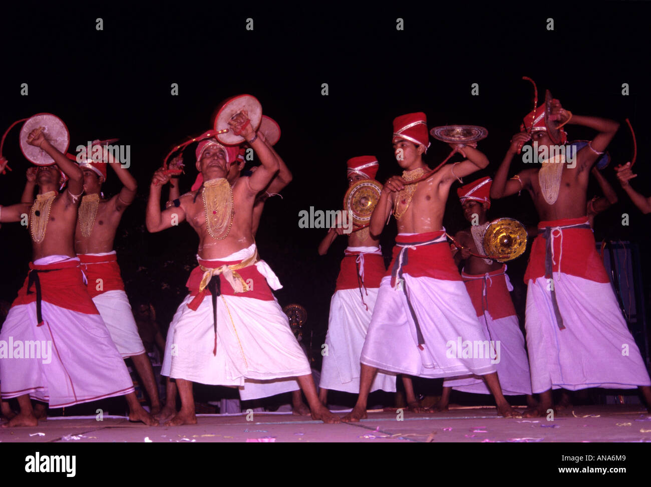 VELAKALI A TRADITIONAL DANCEFORM OF KERALA Stock Photo - Alamy