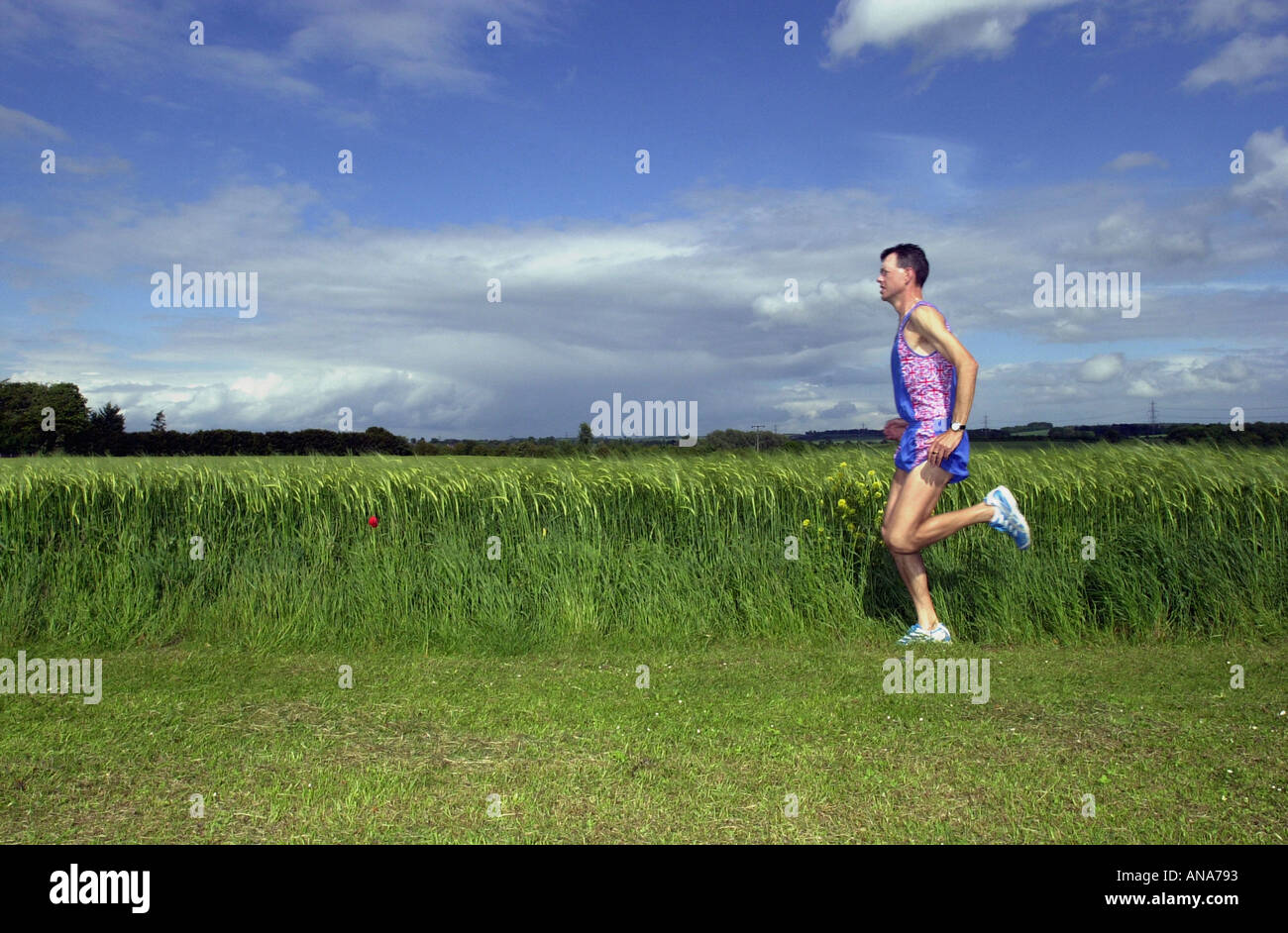 Blind runner hi-res stock photography and images - Alamy