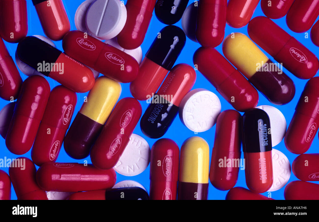 Allopathic medicinal hi-res stock photography and images - Alamy