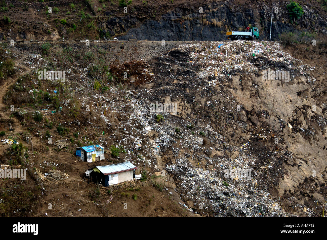 Garbage dumped on side hi-res stock photography and images - Alamy