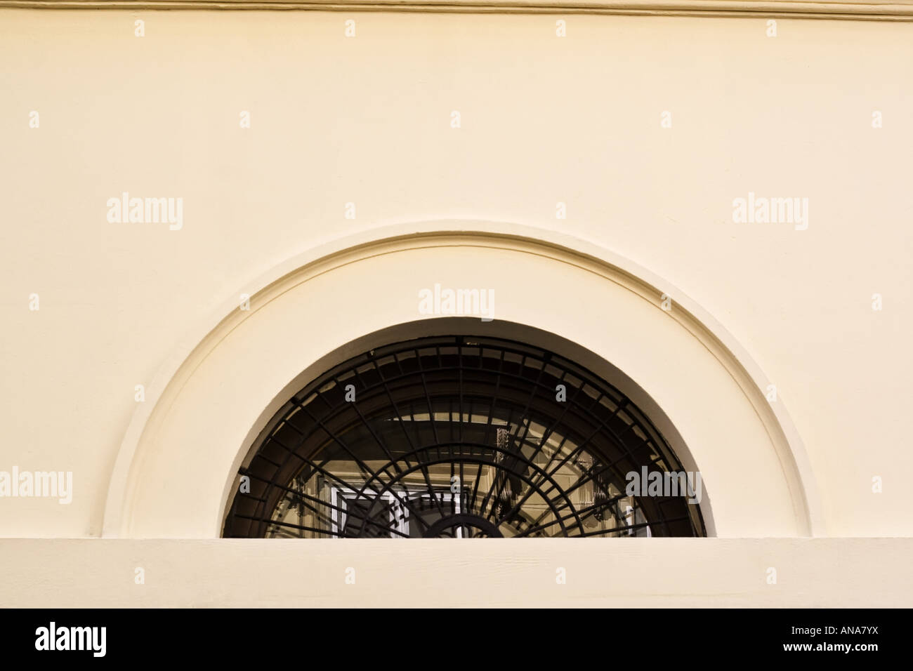 Semicircular window hi-res stock photography and images - Alamy