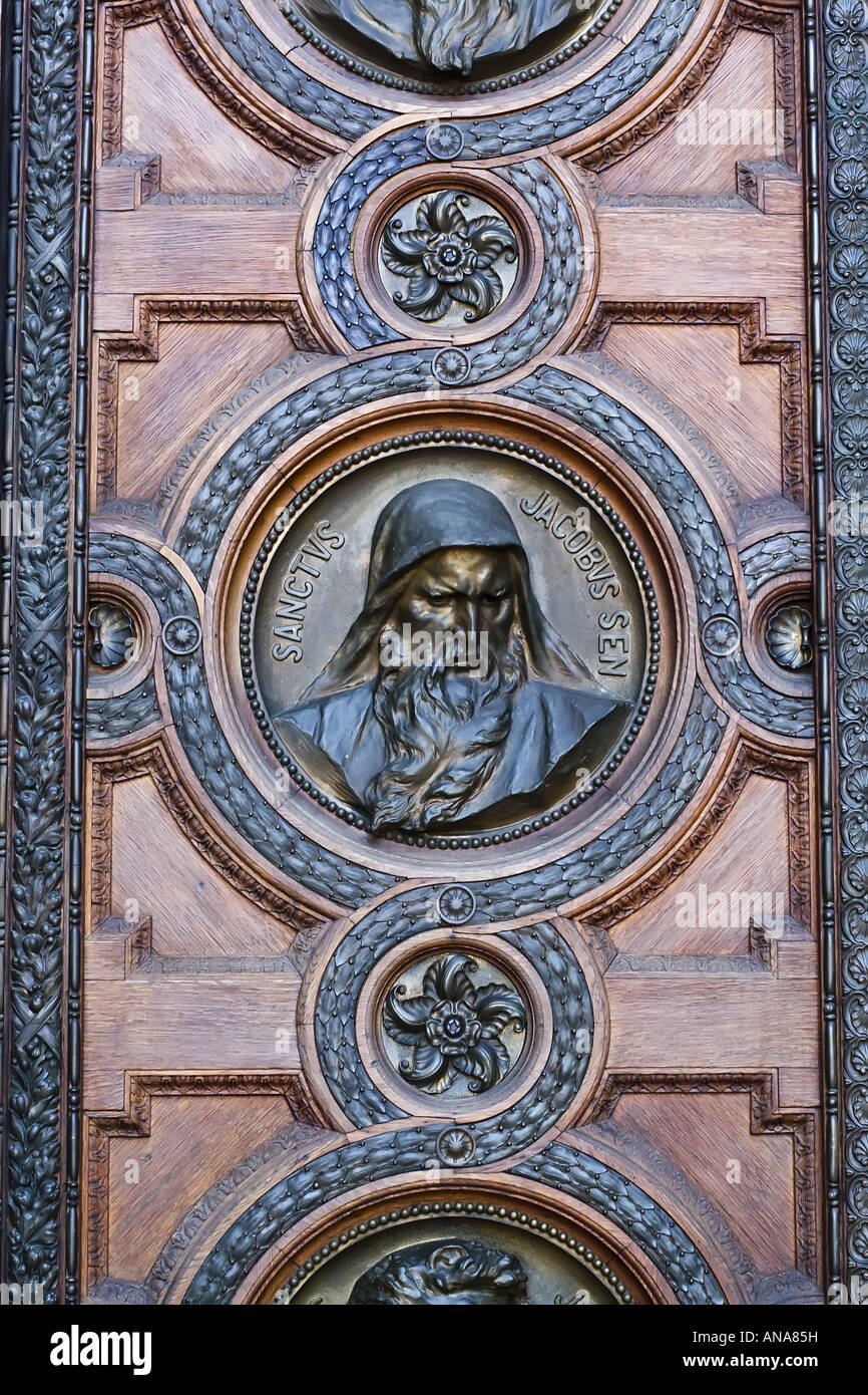 Detail of the main door of Saint Stephen's Basilica in Budapest the ...