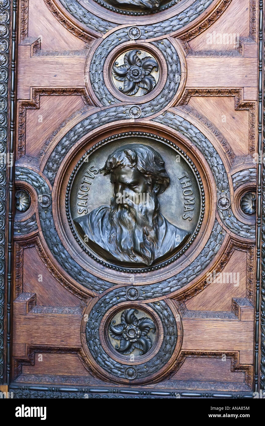 Detail of the main door of Saint Stephen's Basilica in Budapest the ...