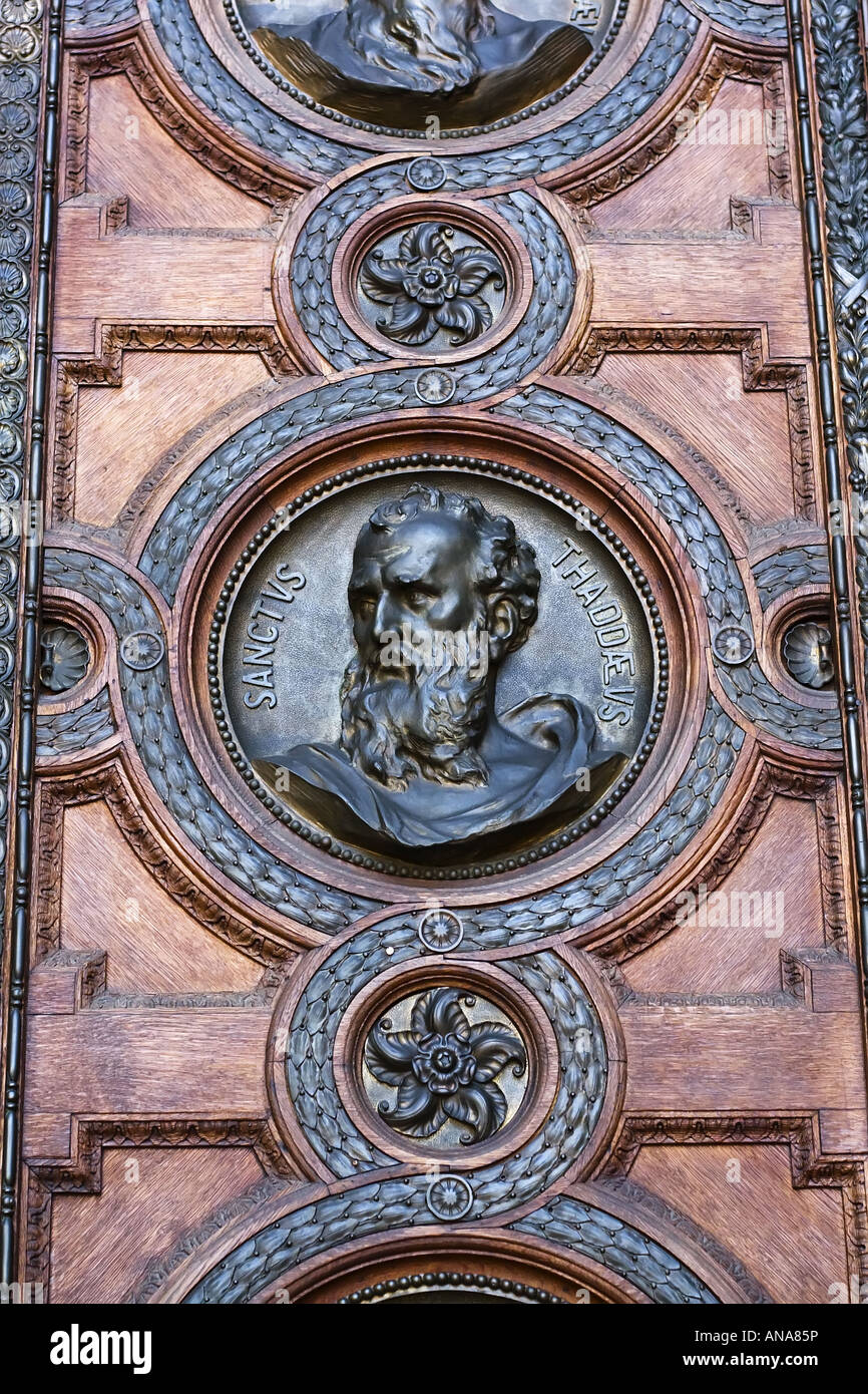 Detail of the main door of Saint Stephen's Basilica in Budapest the ...