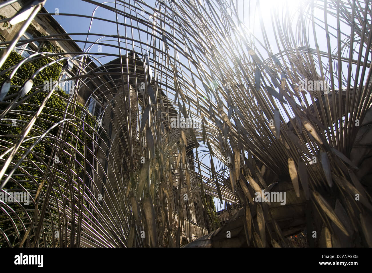 The Great Synagogue Budapest. Holocaust Memorial: Tree of Life Stock ...