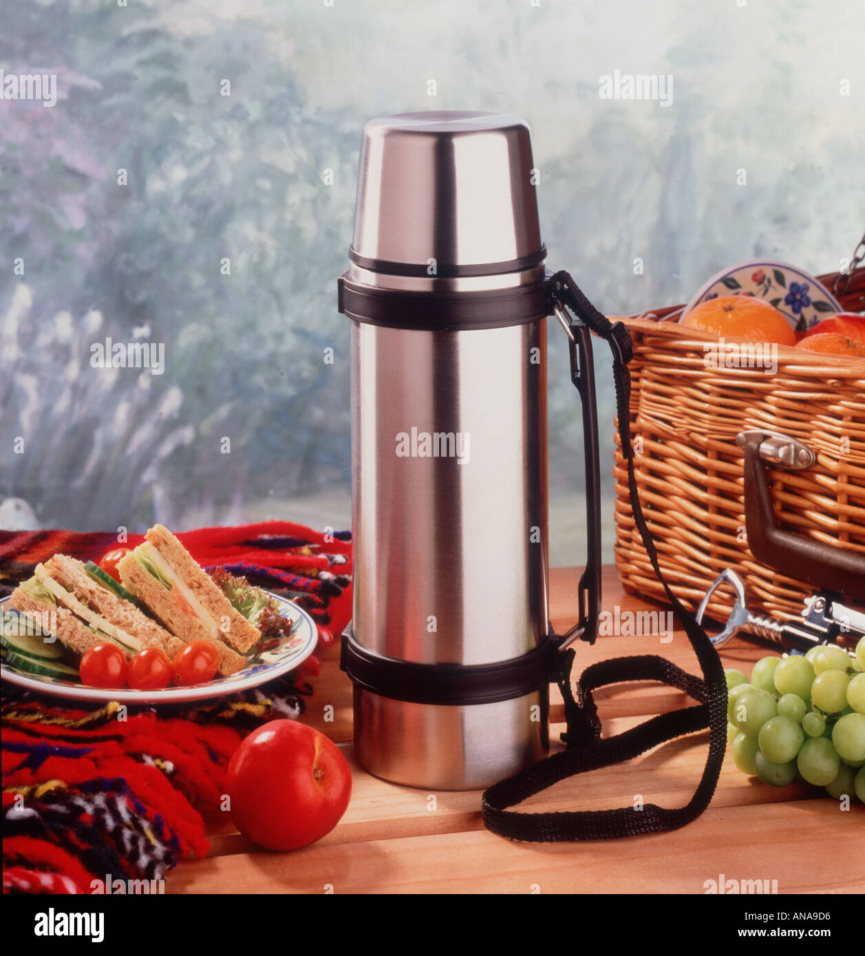 Flask and picnic Stock Photo - Alamy