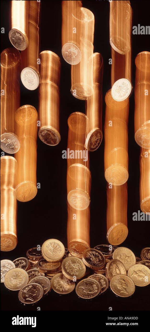 Falling pound coins hi-res stock photography and images - Alamy