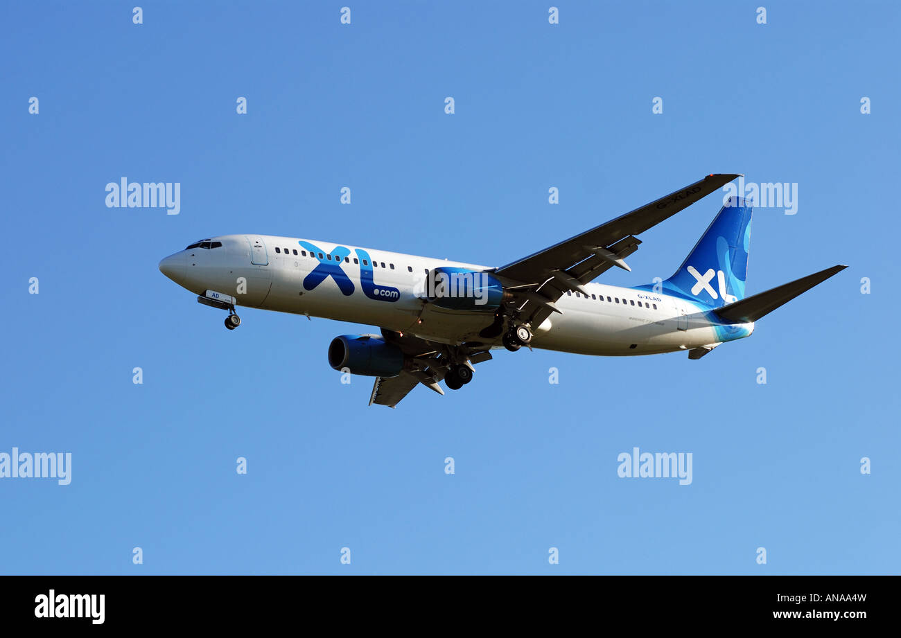 Excel Airways Boeing 737 800 aircraft approaching Birmingham ...