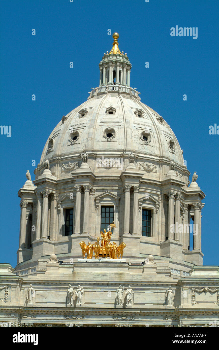 Minnesota state capitol dome hi-res stock photography and images - Alamy