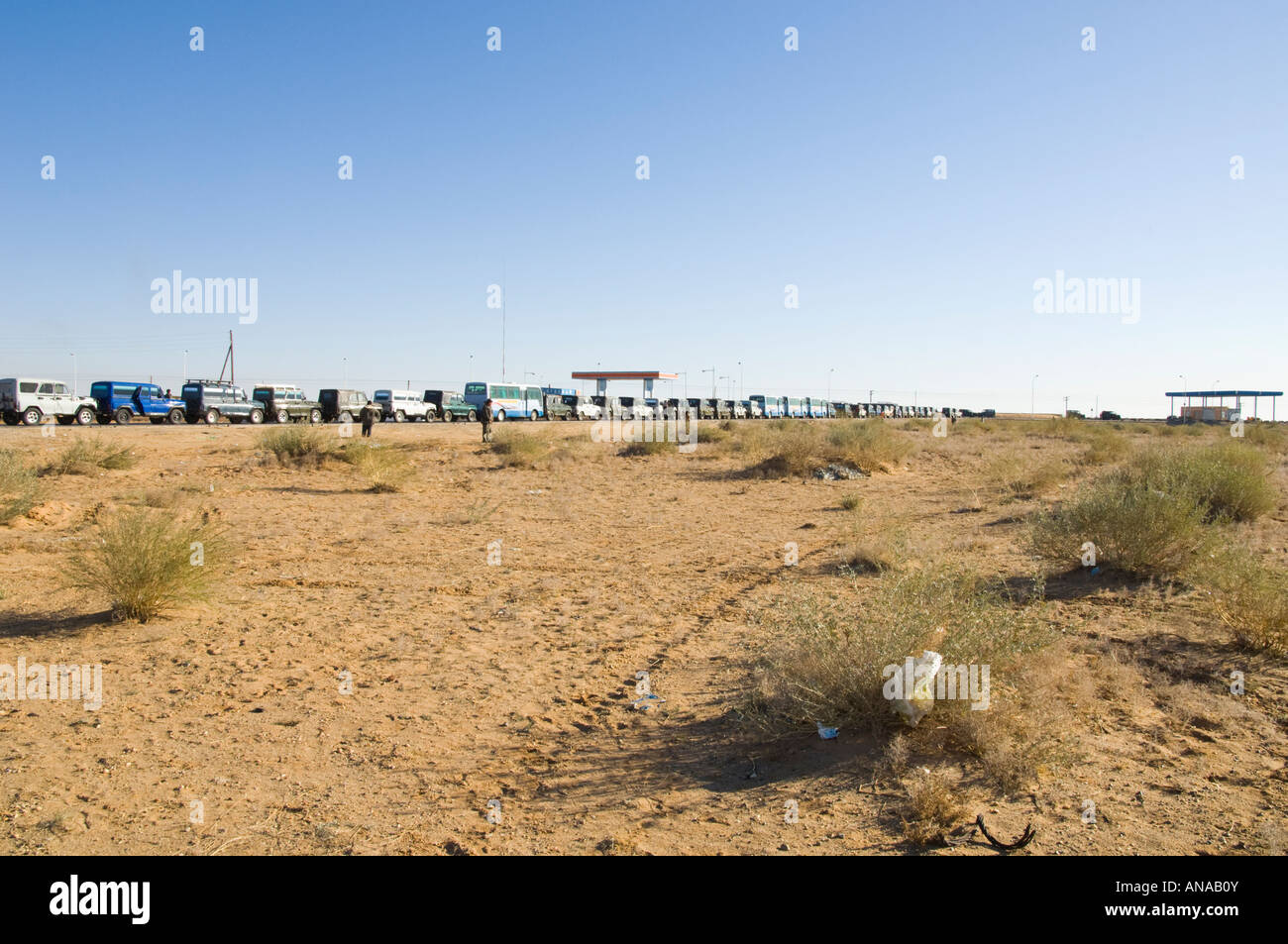 mongolia zamyn uud border crossing vehicles queuing from afar Stock ...