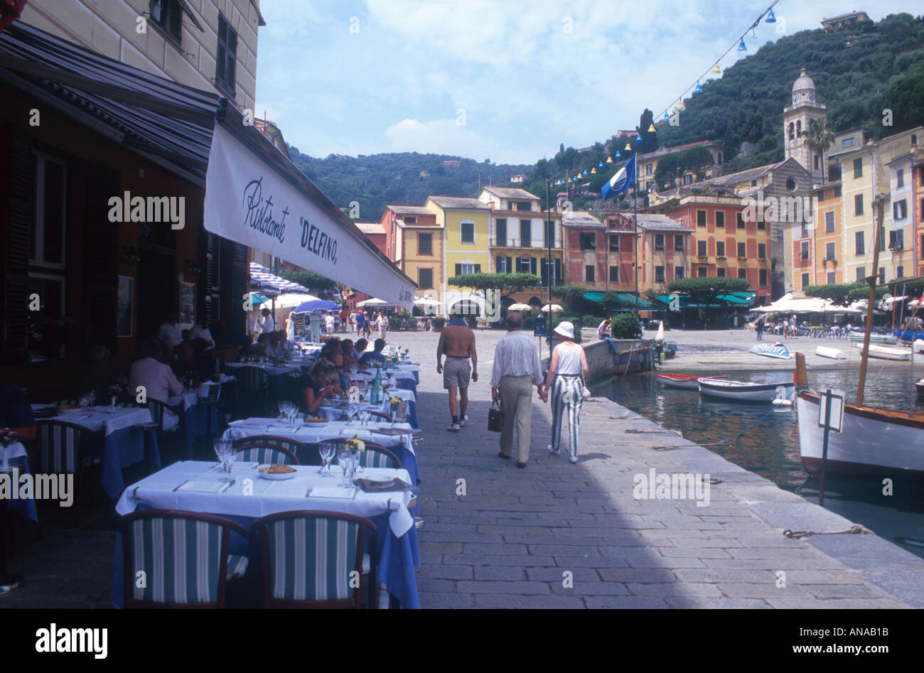 Cinque terre restaurant tables hi-res stock photography and images - Alamy