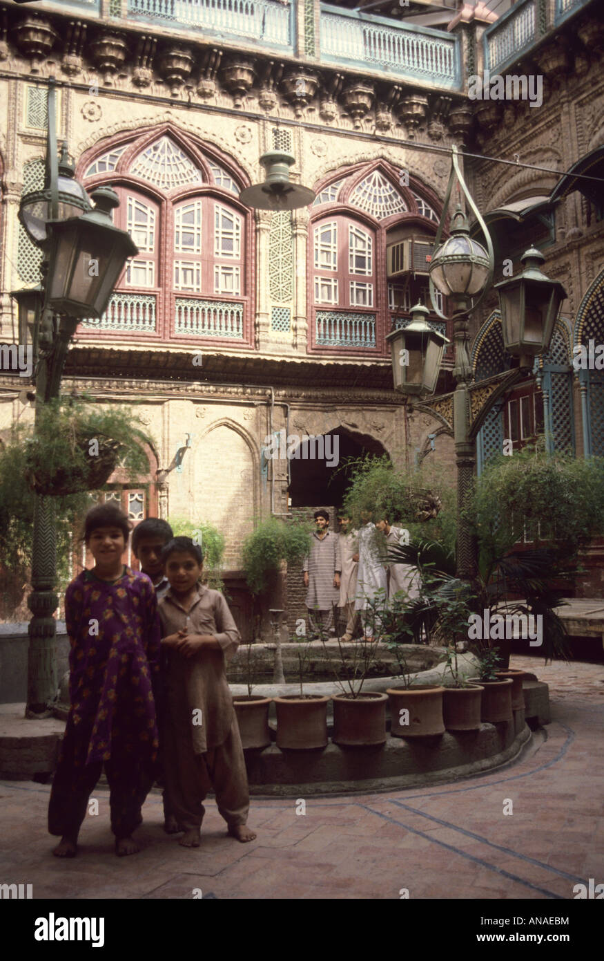 Pakistan NWFP Tribal Area Peshawar Courtyard Stock Photo - Alamy