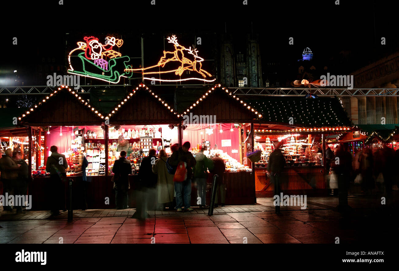 Visit the market hi-res stock photography and images - Alamy