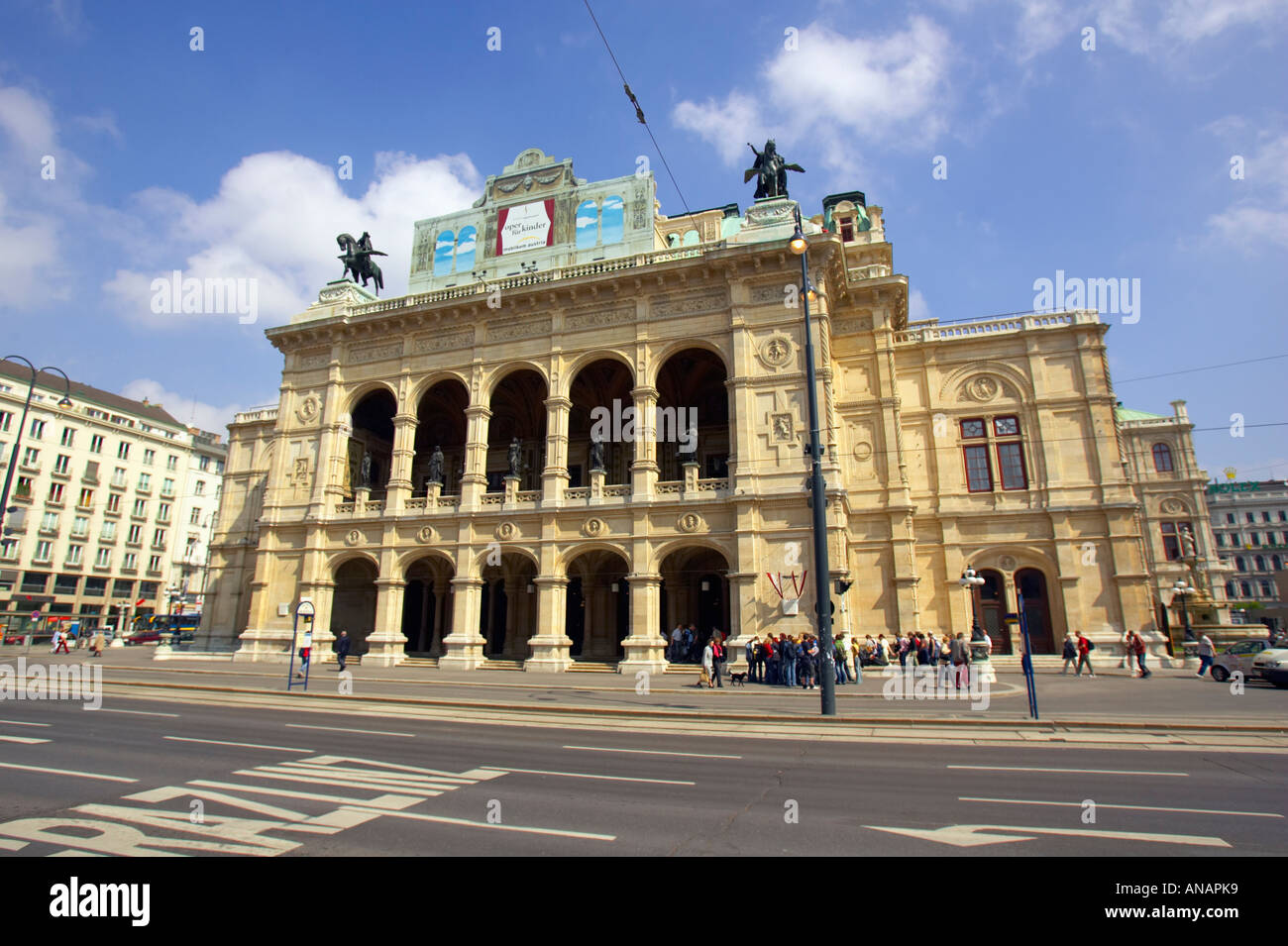 Vienna State Opera House in Austria Stock Photo - Alamy