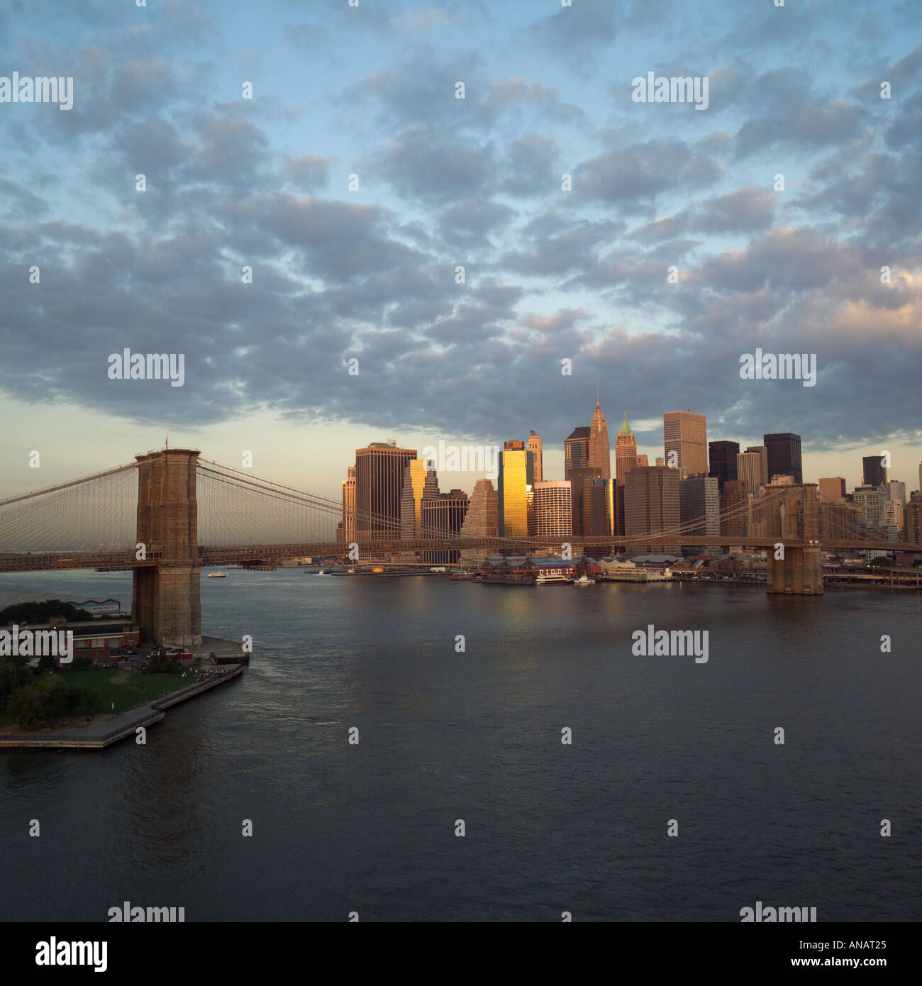 Nyc sunrises hi-res stock photography and images - Alamy