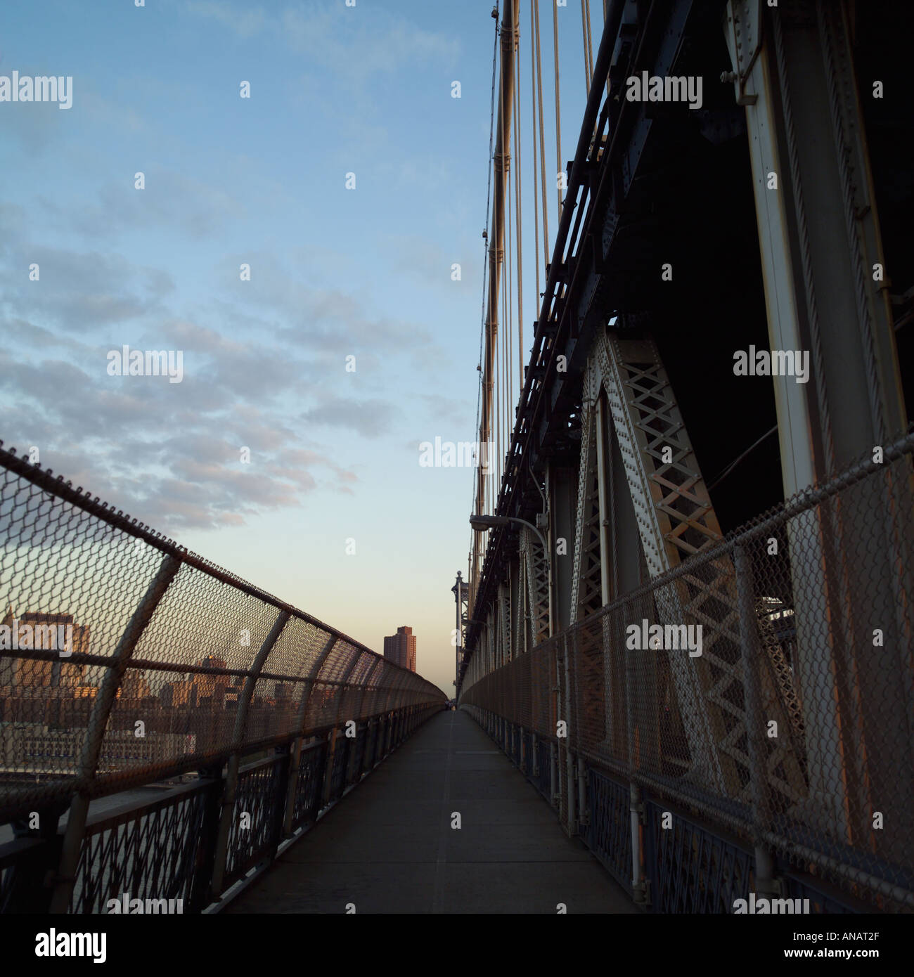Steel beam structure manhattan bridge hi-res stock photography and ...