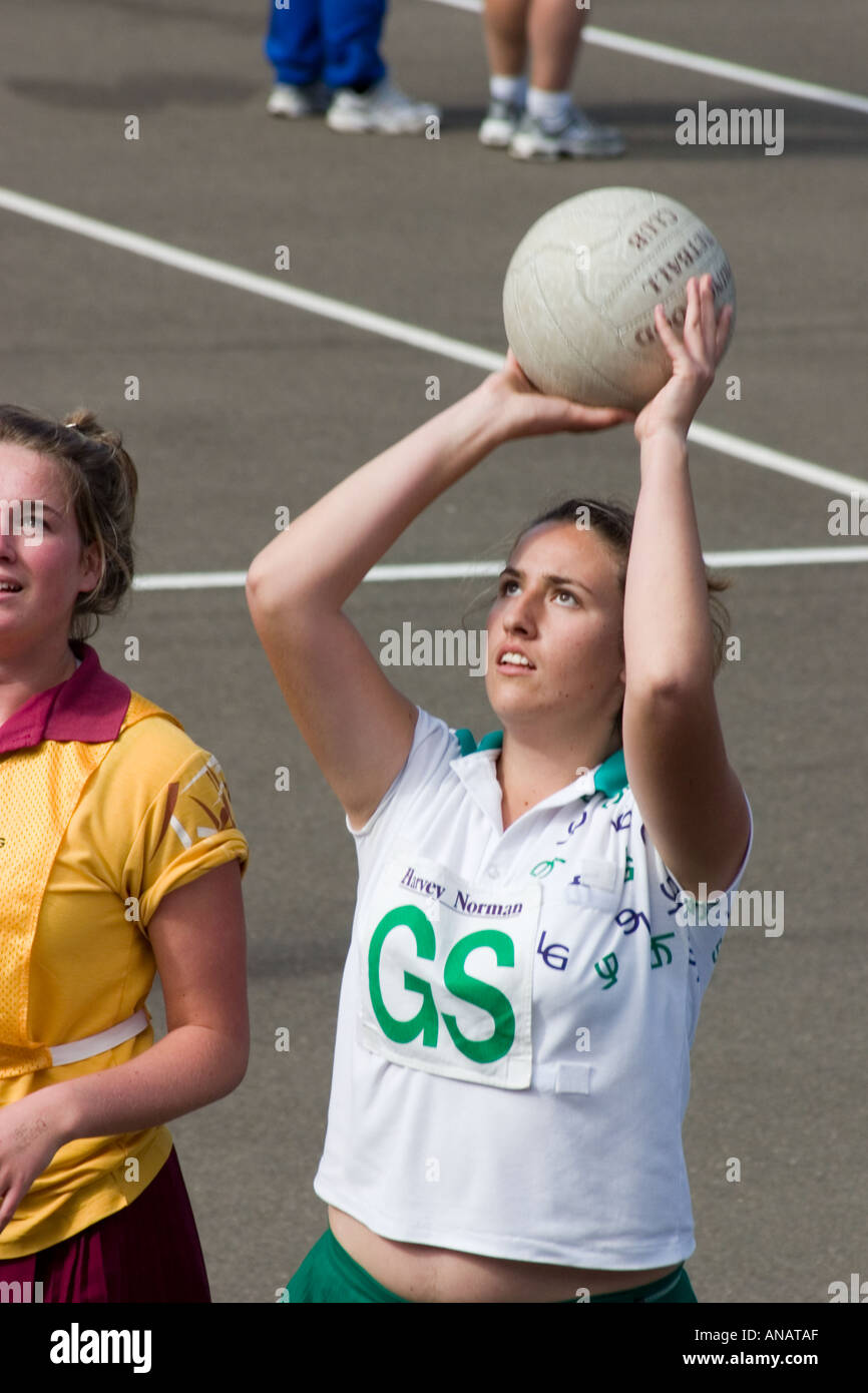 Girls playing netball at the Lapstone Glenbrook Netball Centre in the ...