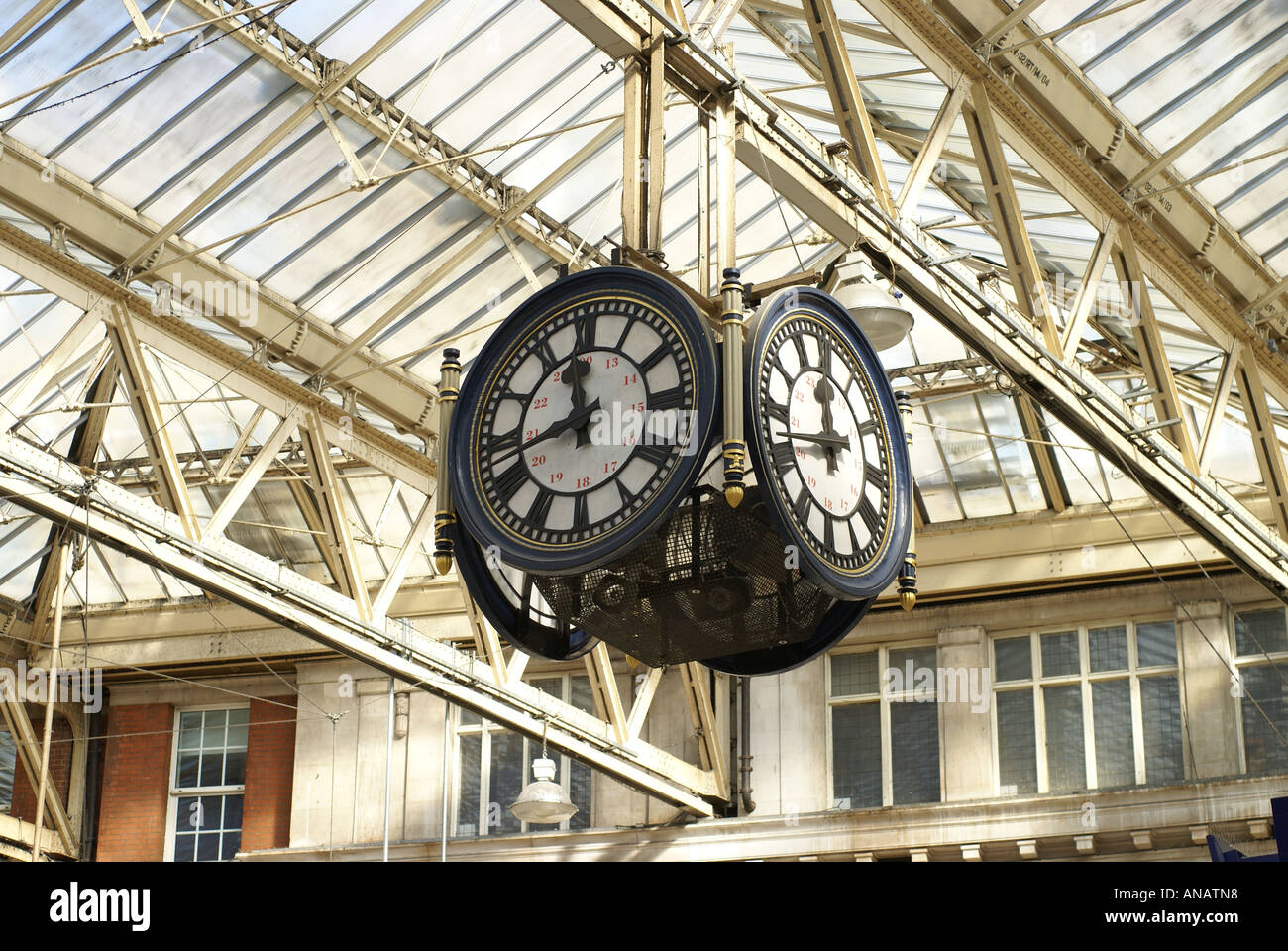 Waterloo Station Clock - 1 Stock Photo - Alamy