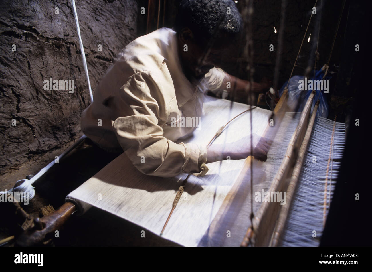 Weaving cotton hi-res stock photography and images - Alamy