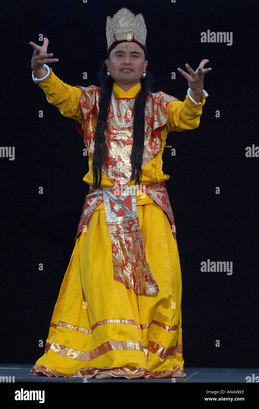 Indian male dancer Stock Photo - Alamy