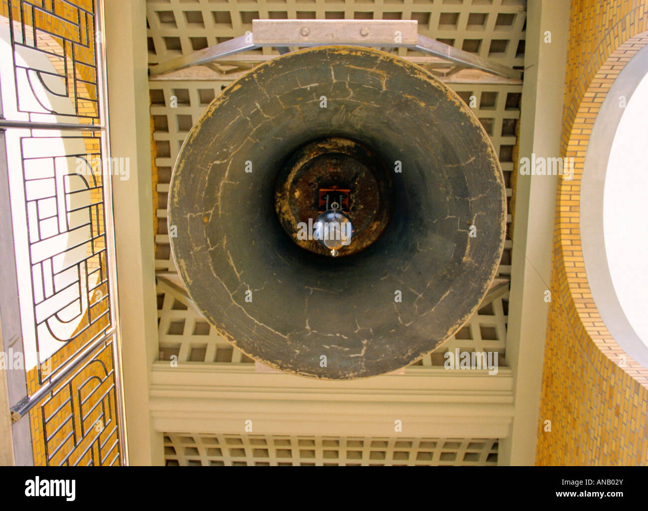 Biggest bells hi-res stock photography and images - Alamy