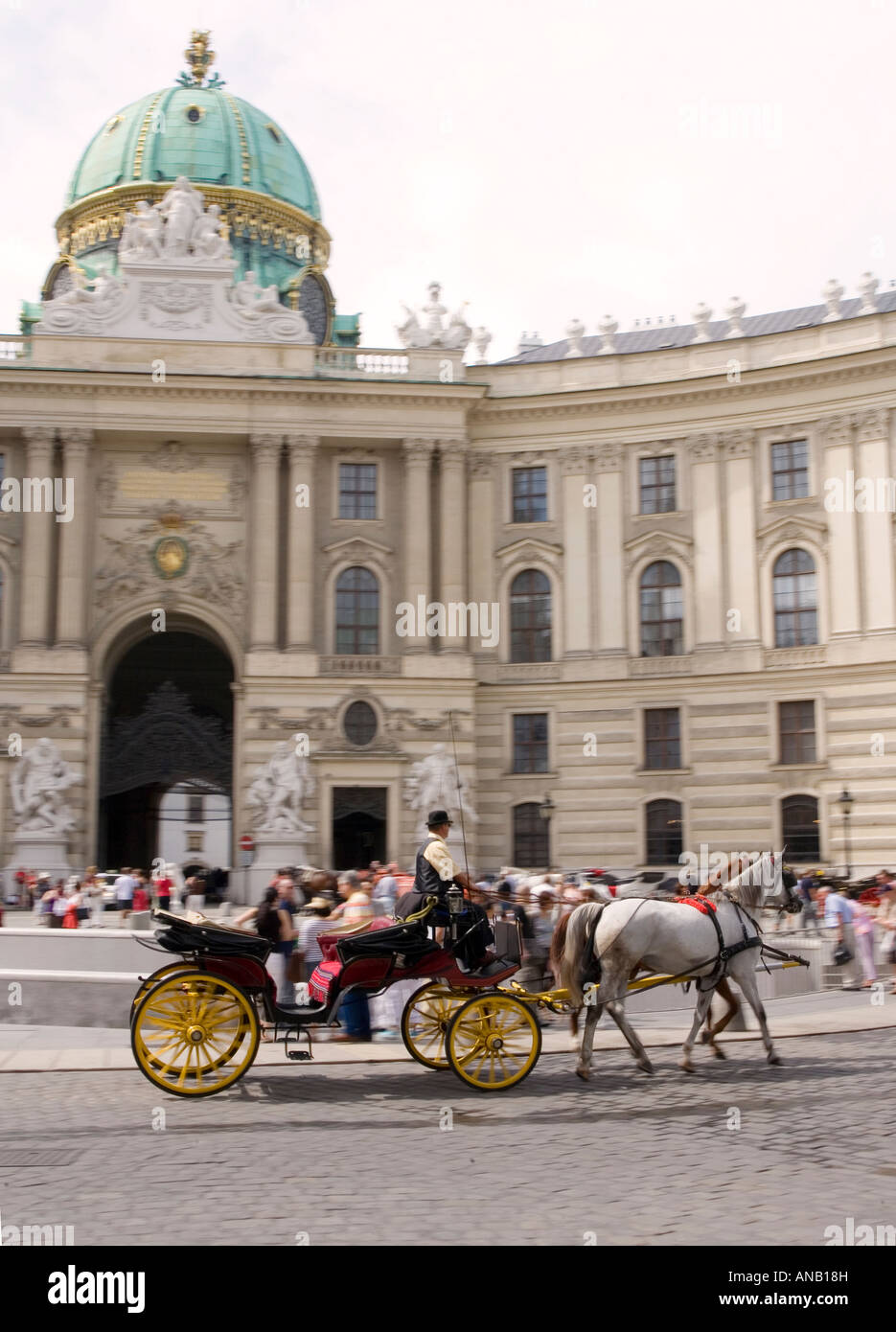 Austria Vienna carriage Stock Photo - Alamy