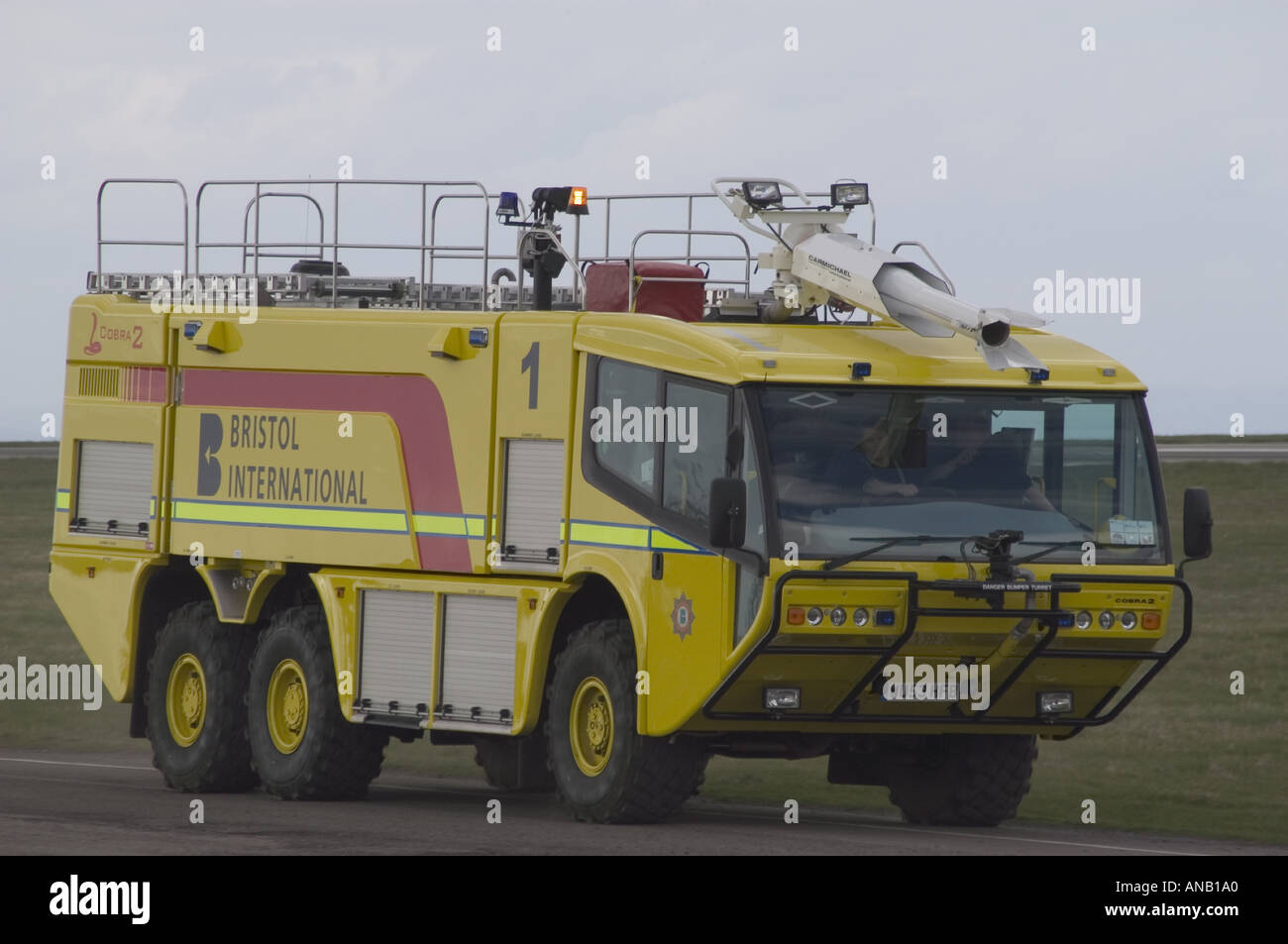 Six wheel fire engine hi-res stock photography and images - Alamy