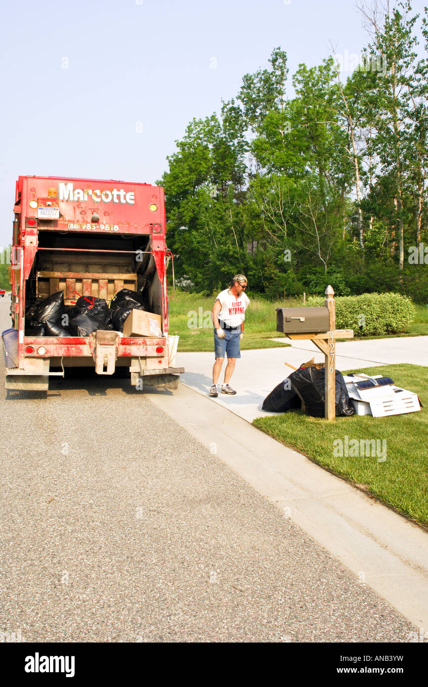 Ggarbage hi-res stock photography and images - Alamy