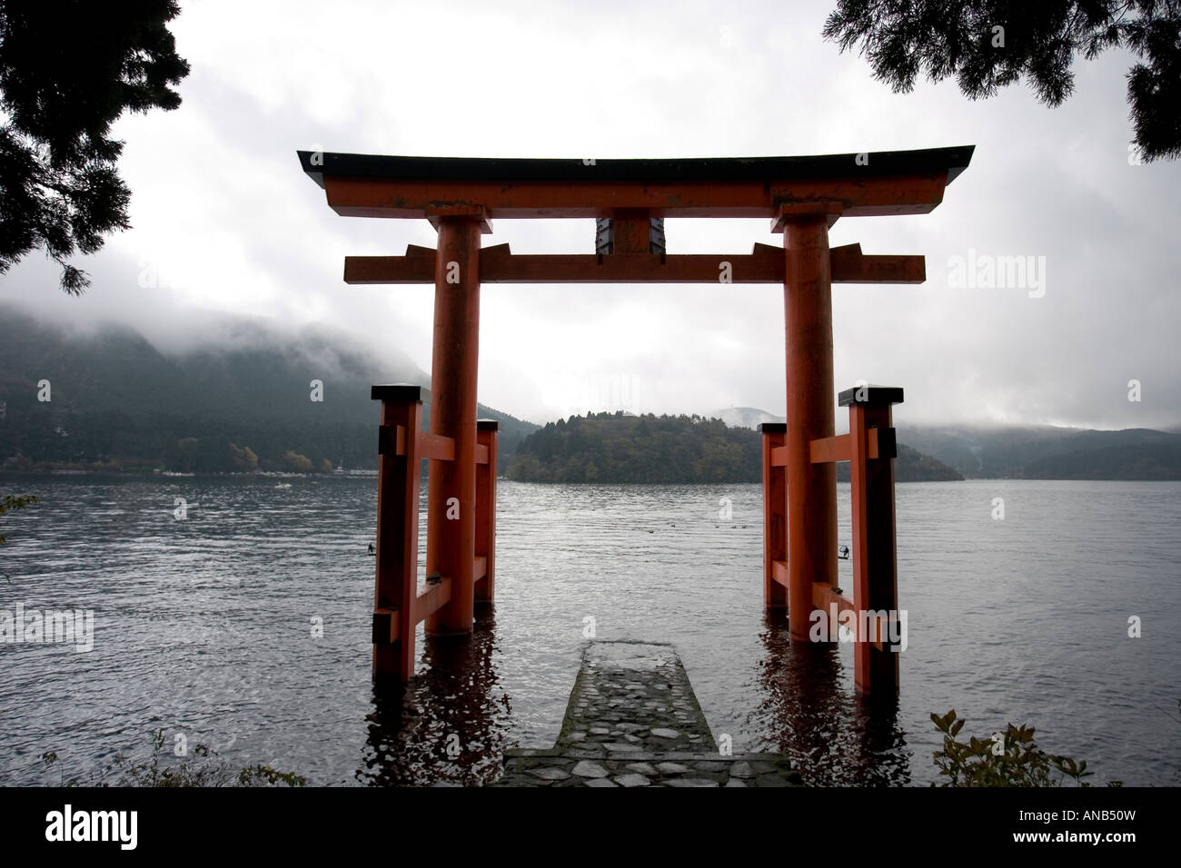 Red torri gate hi-res stock photography and images - Alamy