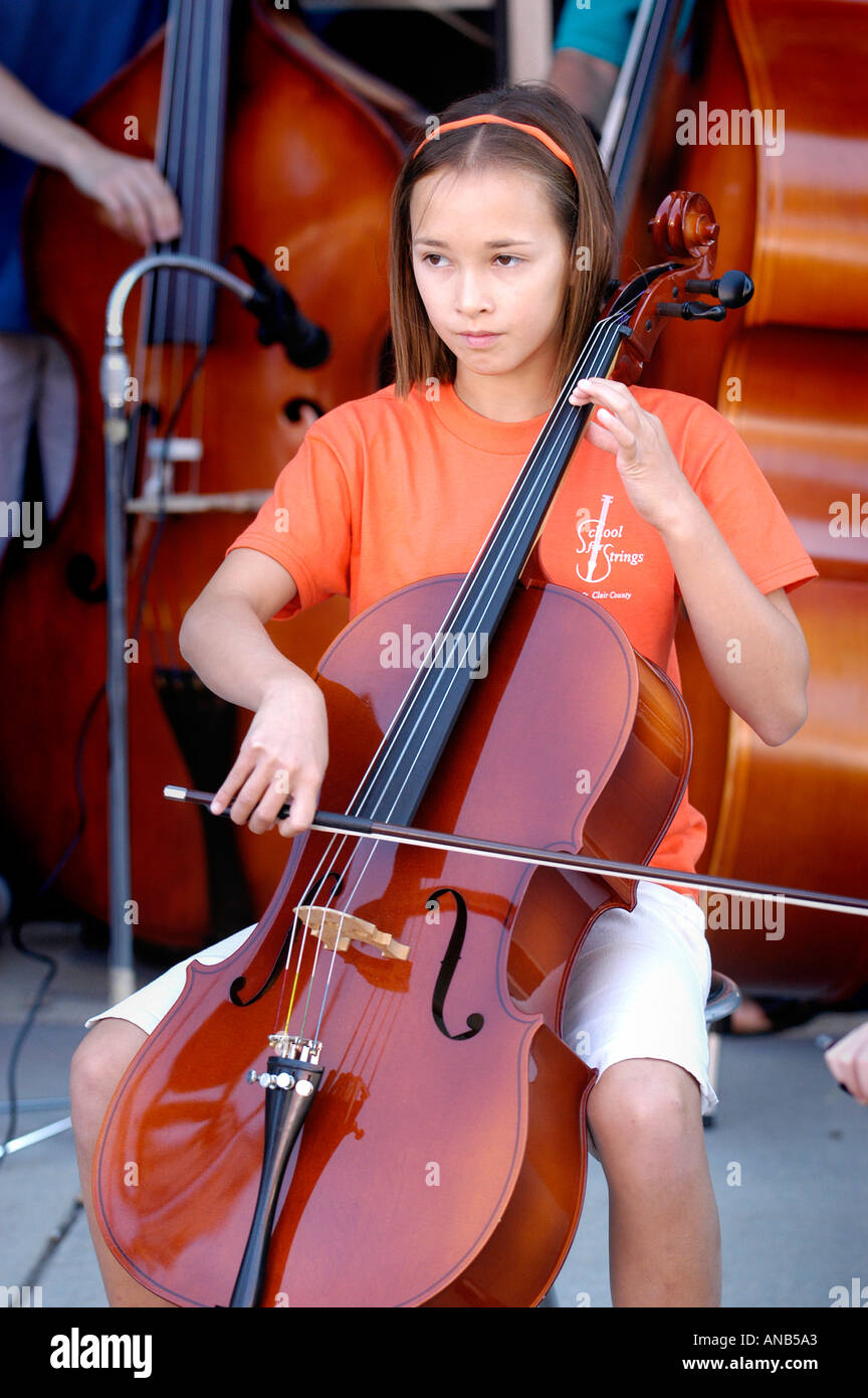 Playing base violin hi-res stock photography and images - Alamy