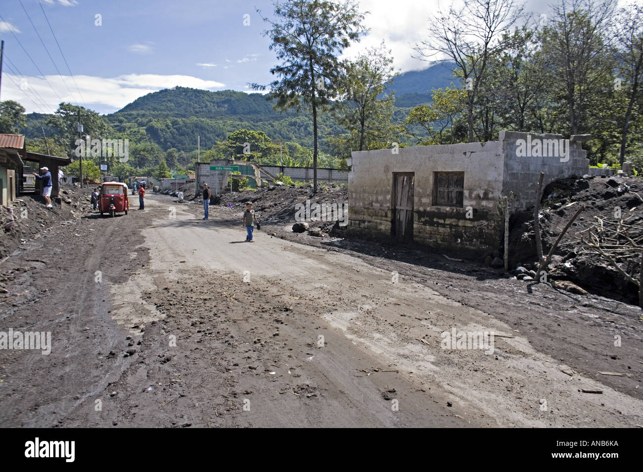 GUATEMALA PANABAJ Guatemalan village of Panabaj destroyed by mudslides ...