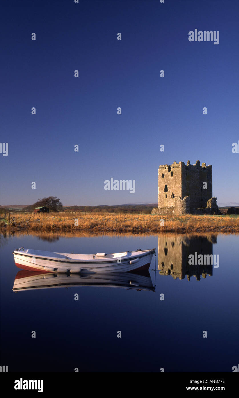 Scottish castle Threave Castle on a island in the River Dee with boat ...