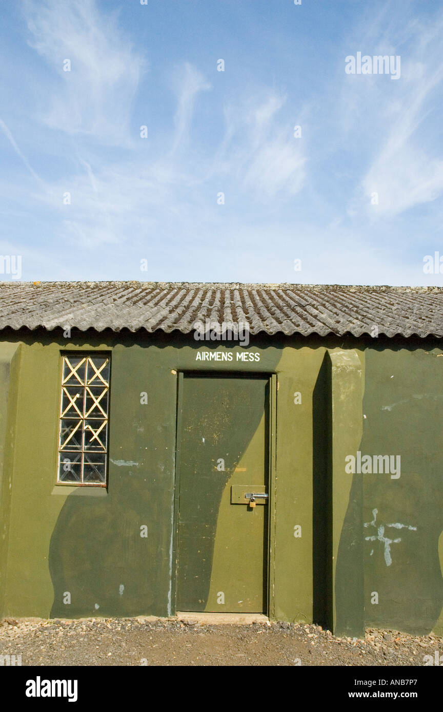Ww2 buildings preservation camouflage airmans mess twinwood airfield ...