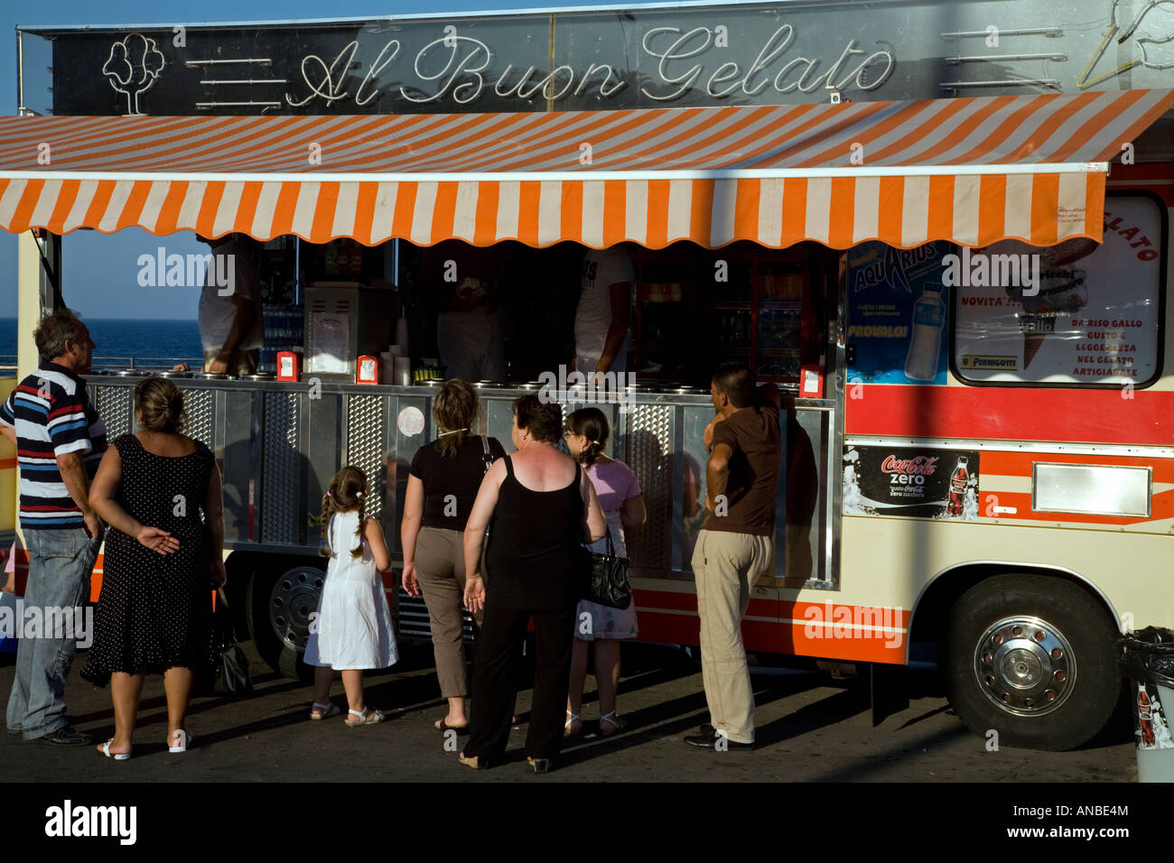 Italian ice cream van hi-res stock photography and images - Alamy
