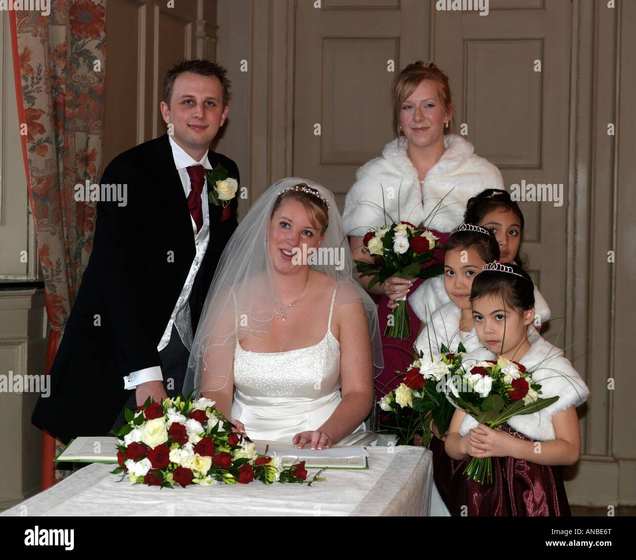 Signing of the register hi-res stock photography and images - Alamy