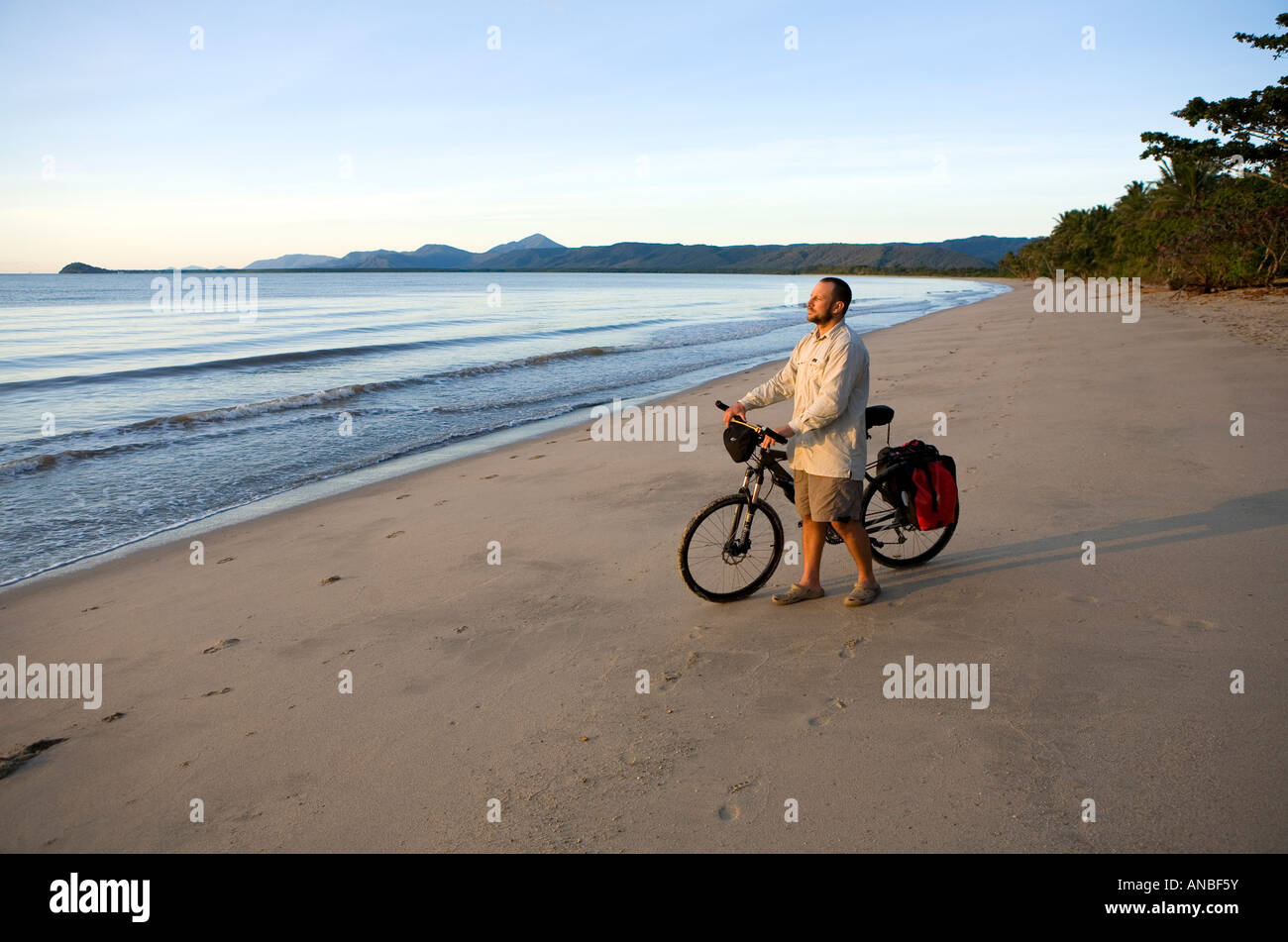 Newell beach hi-res stock photography and images - Alamy
