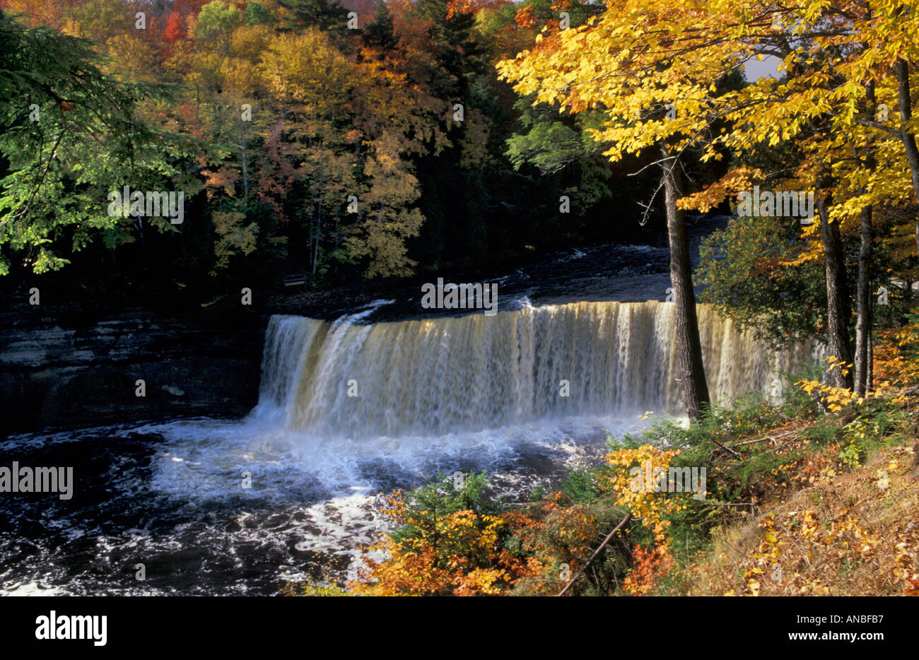 Michigan autumn hi-res stock photography and images - Alamy