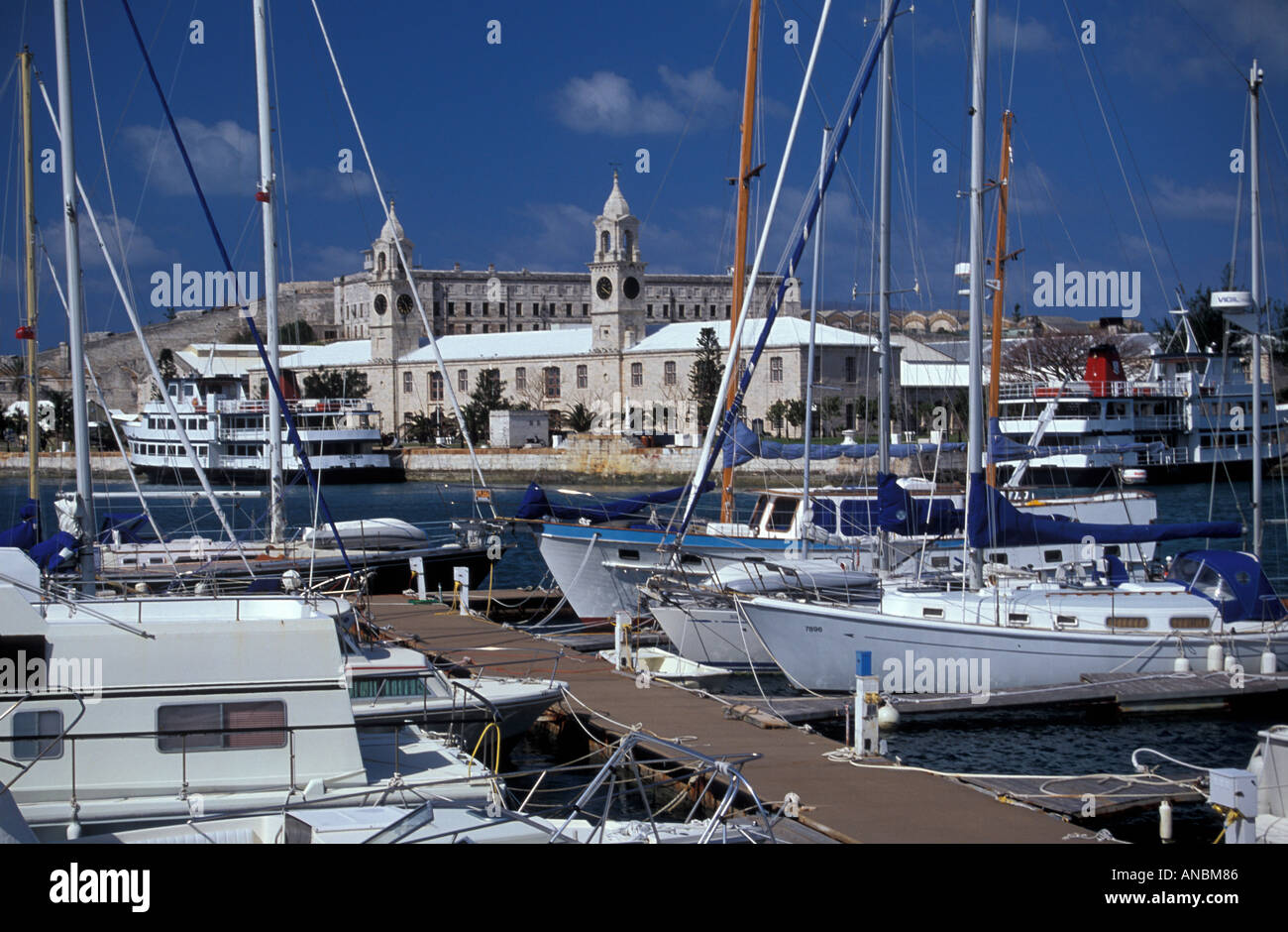 Buildings Boats Docks Bermuda High Resolution Stock Photography and ...