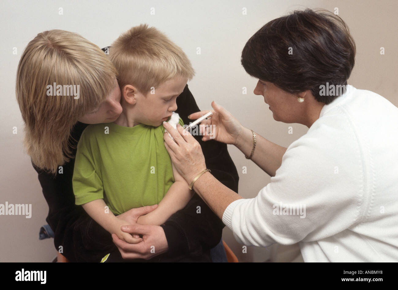Mmr vaccination child hi-res stock photography and images - Alamy