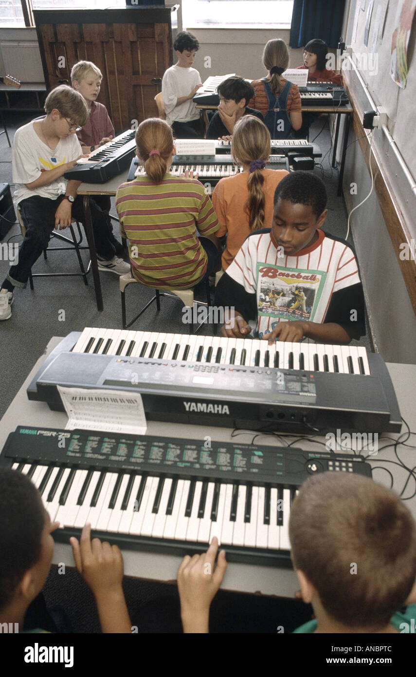 secondary music class Stock Photo - Alamy