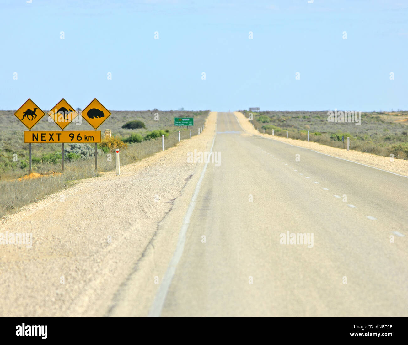 Nullarbor plain hi-res stock photography and images - Alamy