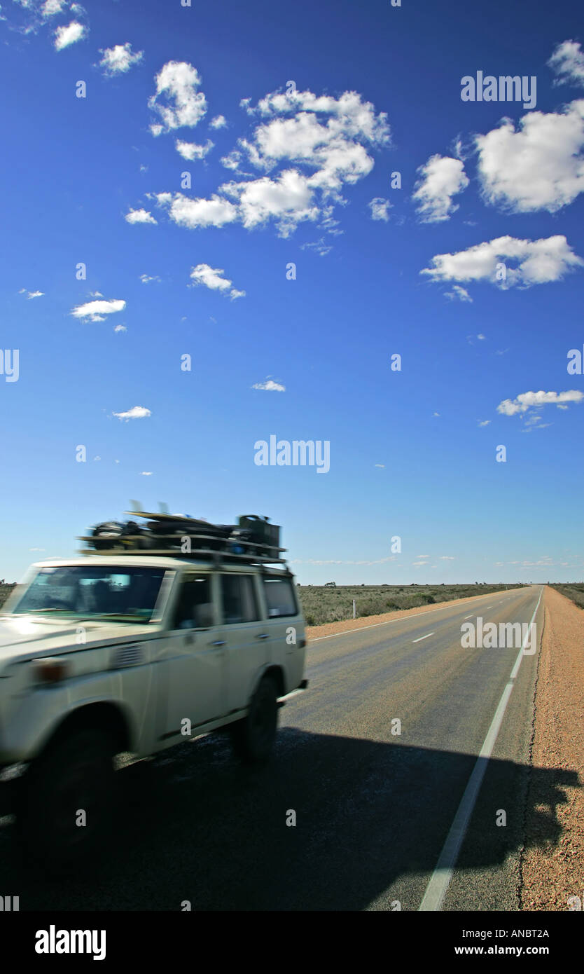 Road over the Nullarbor plain Stock Photo - Alamy
