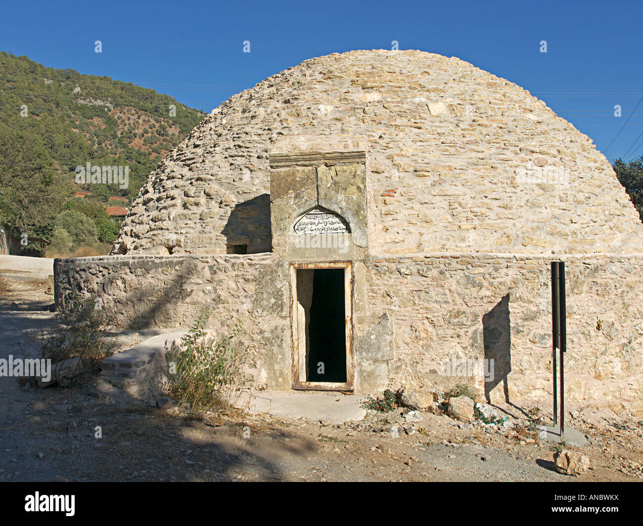 Stone Water Cistern Stock Photos & Stone Water Cistern Stock Images - Alamy