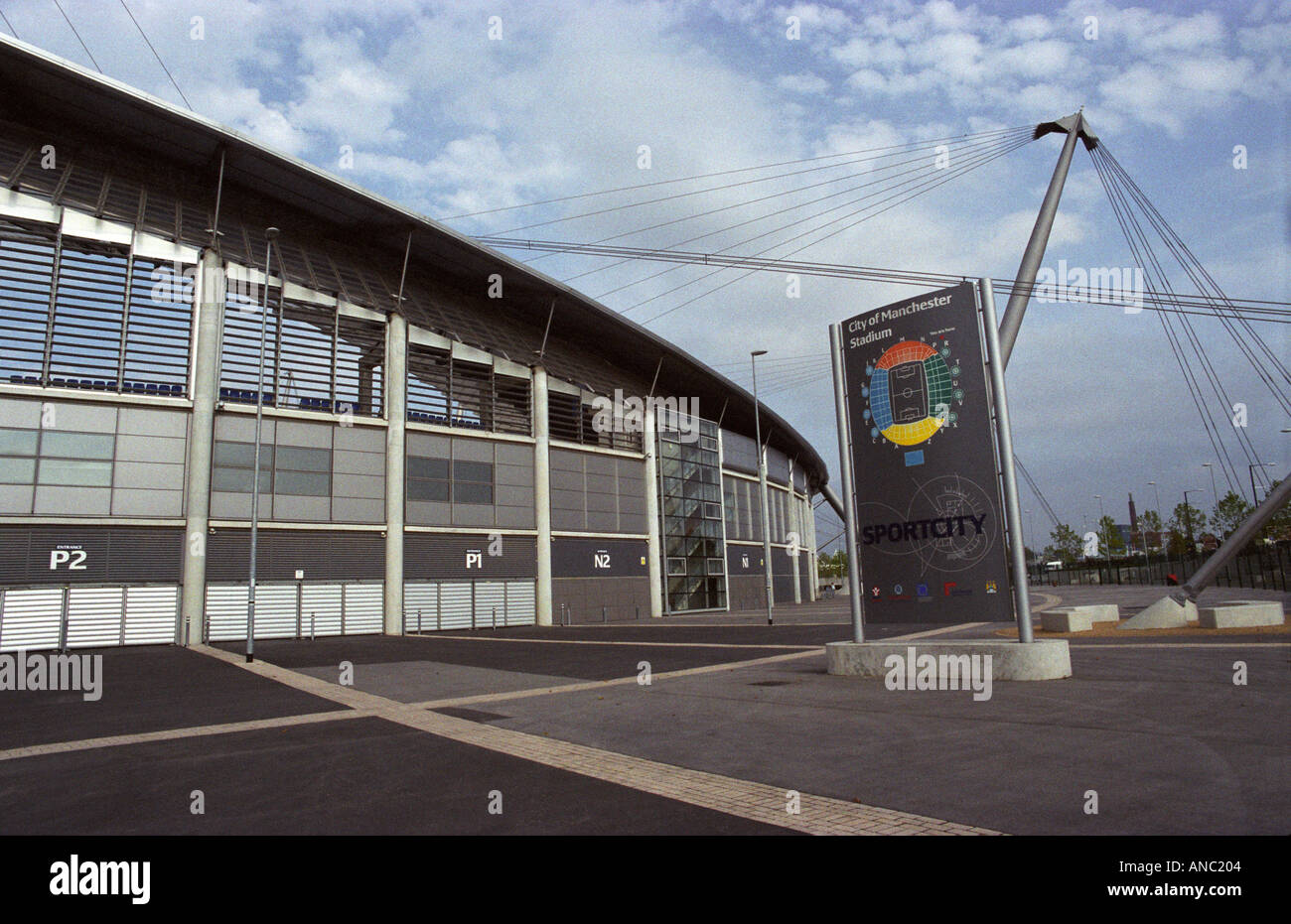 City manchester stadium eastlands sportcity hi-res stock photography ...